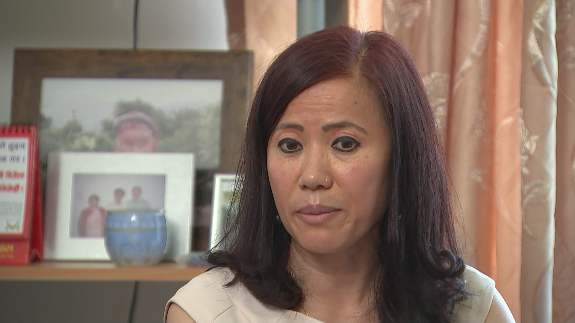 The NHS doctor facing deportation after 16 years – Channel 4 News