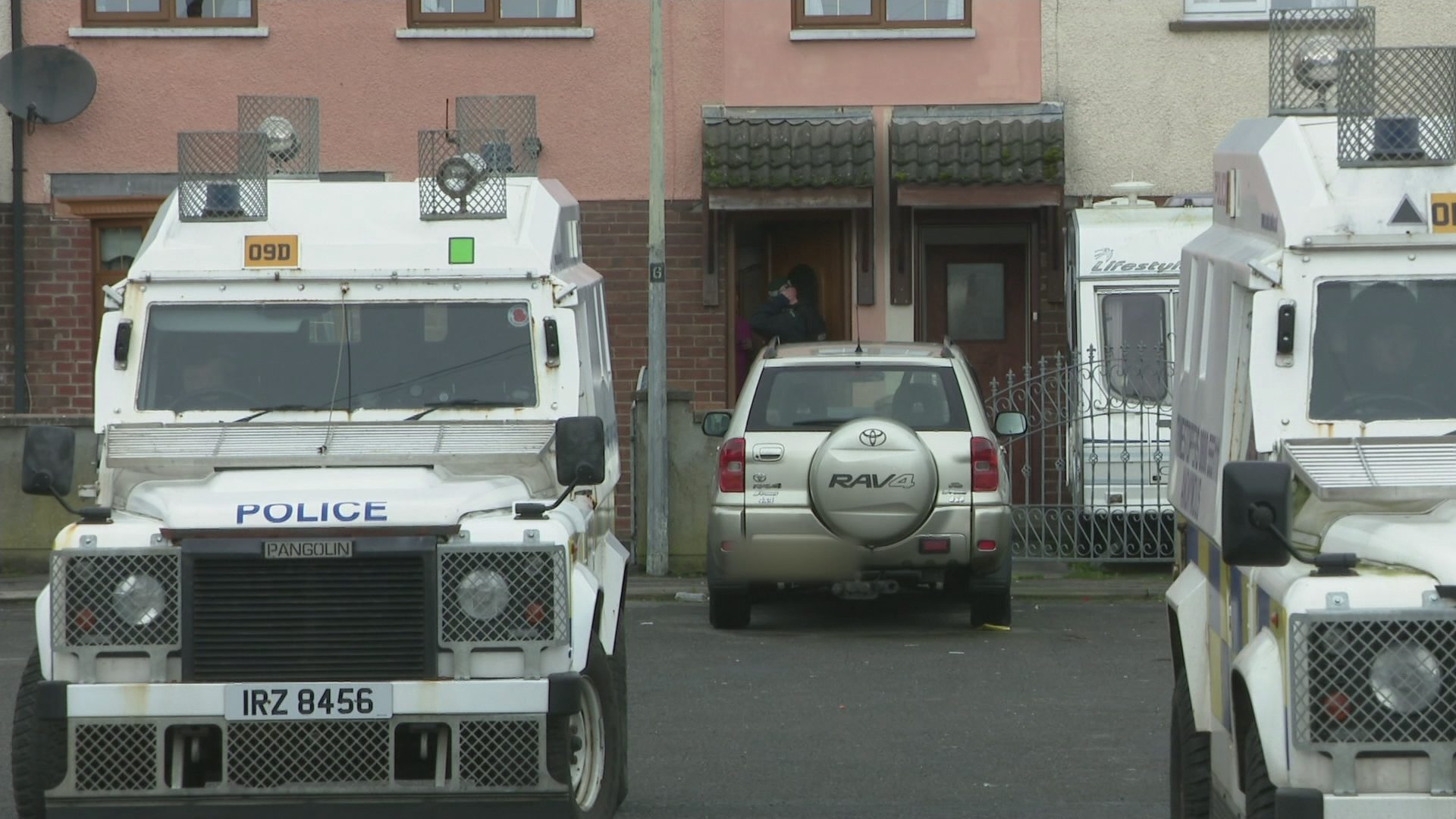 Further bomb scares in Derry/Londonderry – Channel 4 News