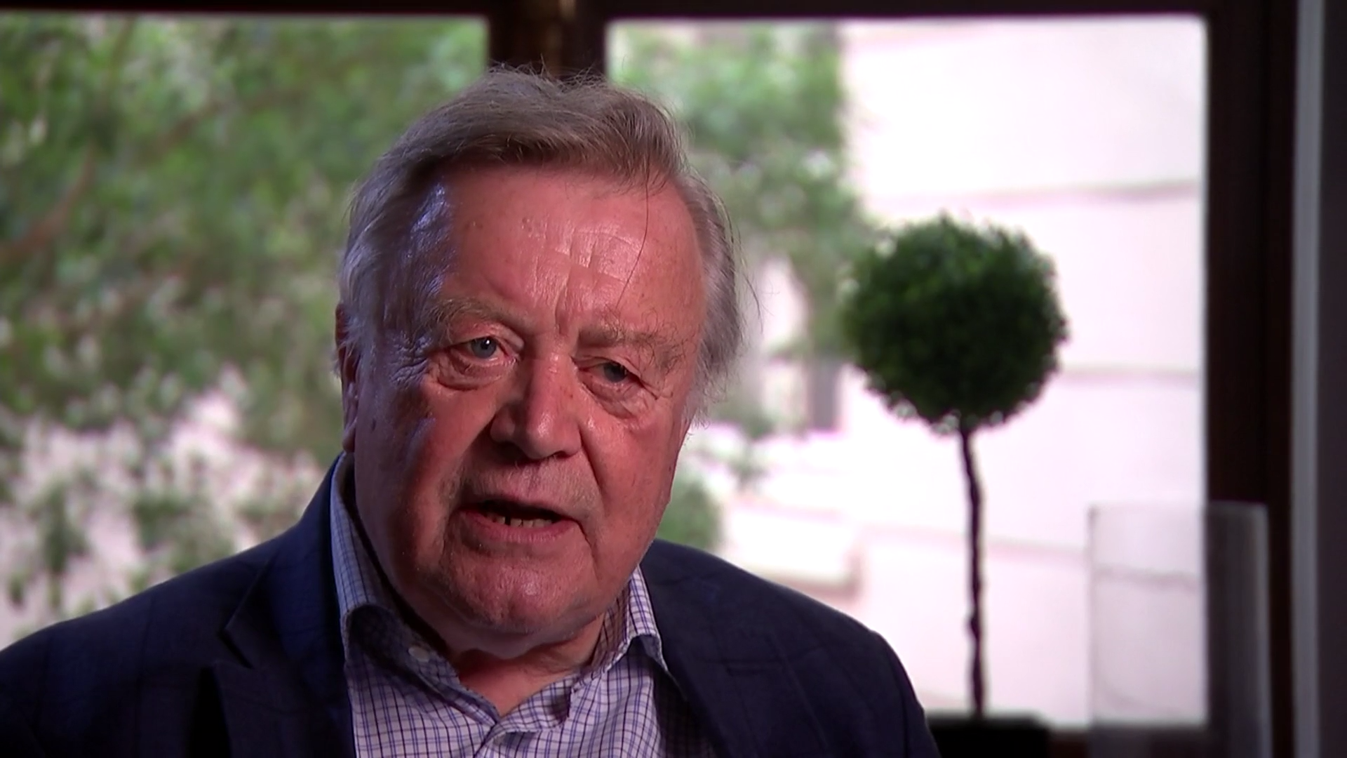 Ken Clarke says he’d vote against government in confidence vote to ...