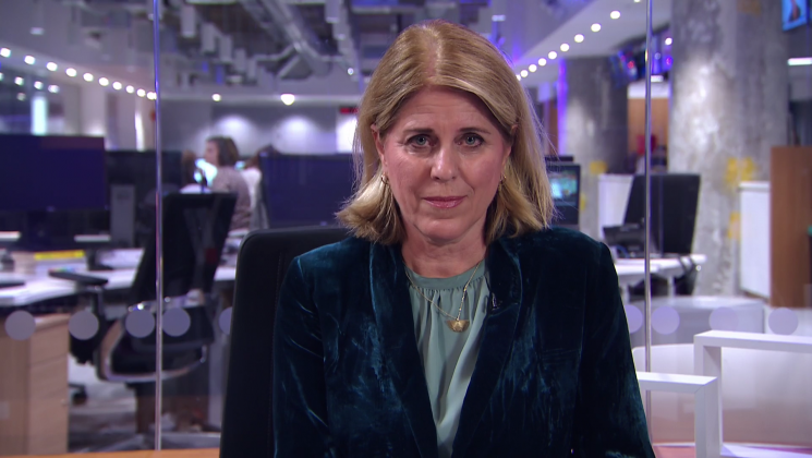 Test-and-trace system still struggling, as deaths rise – Channel 4 News