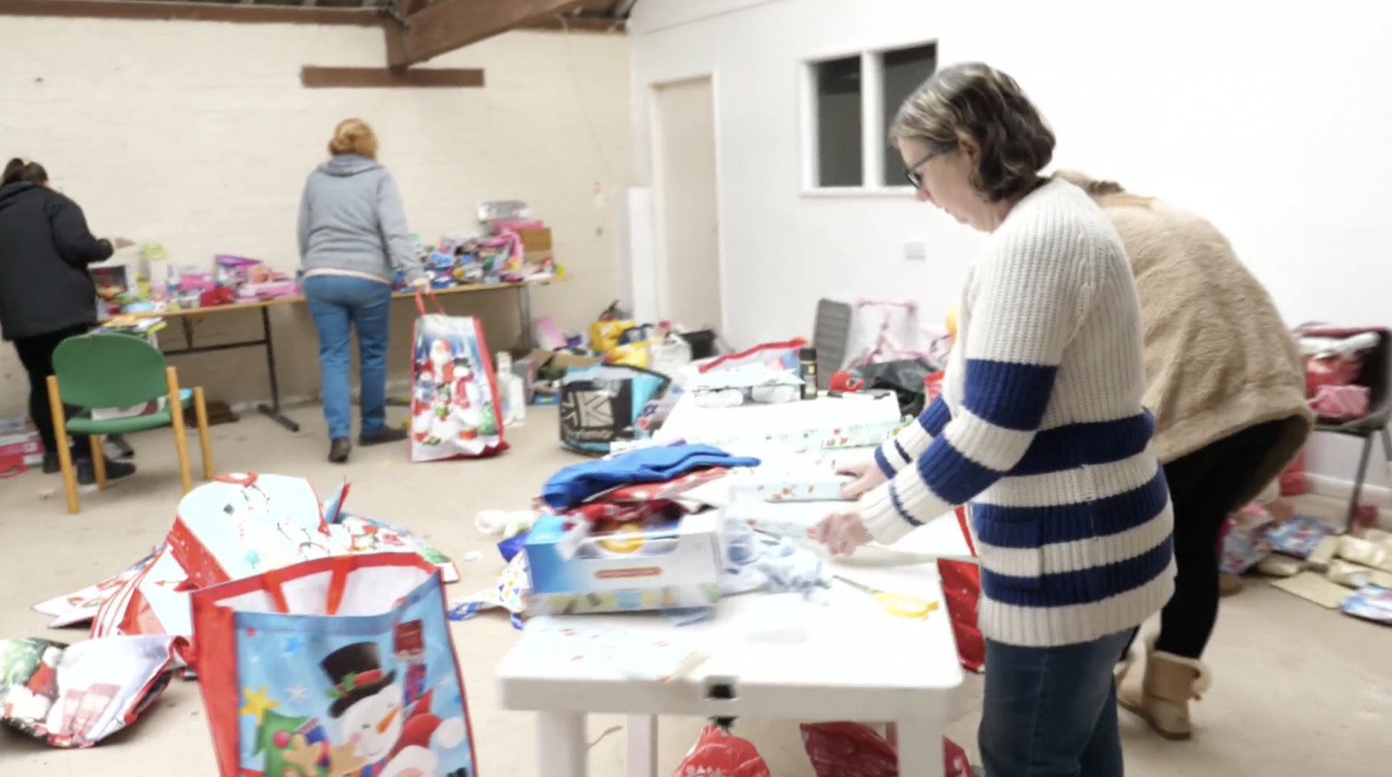 Kids living in destitution in UK rose by 50% in two years – Channel 4 News