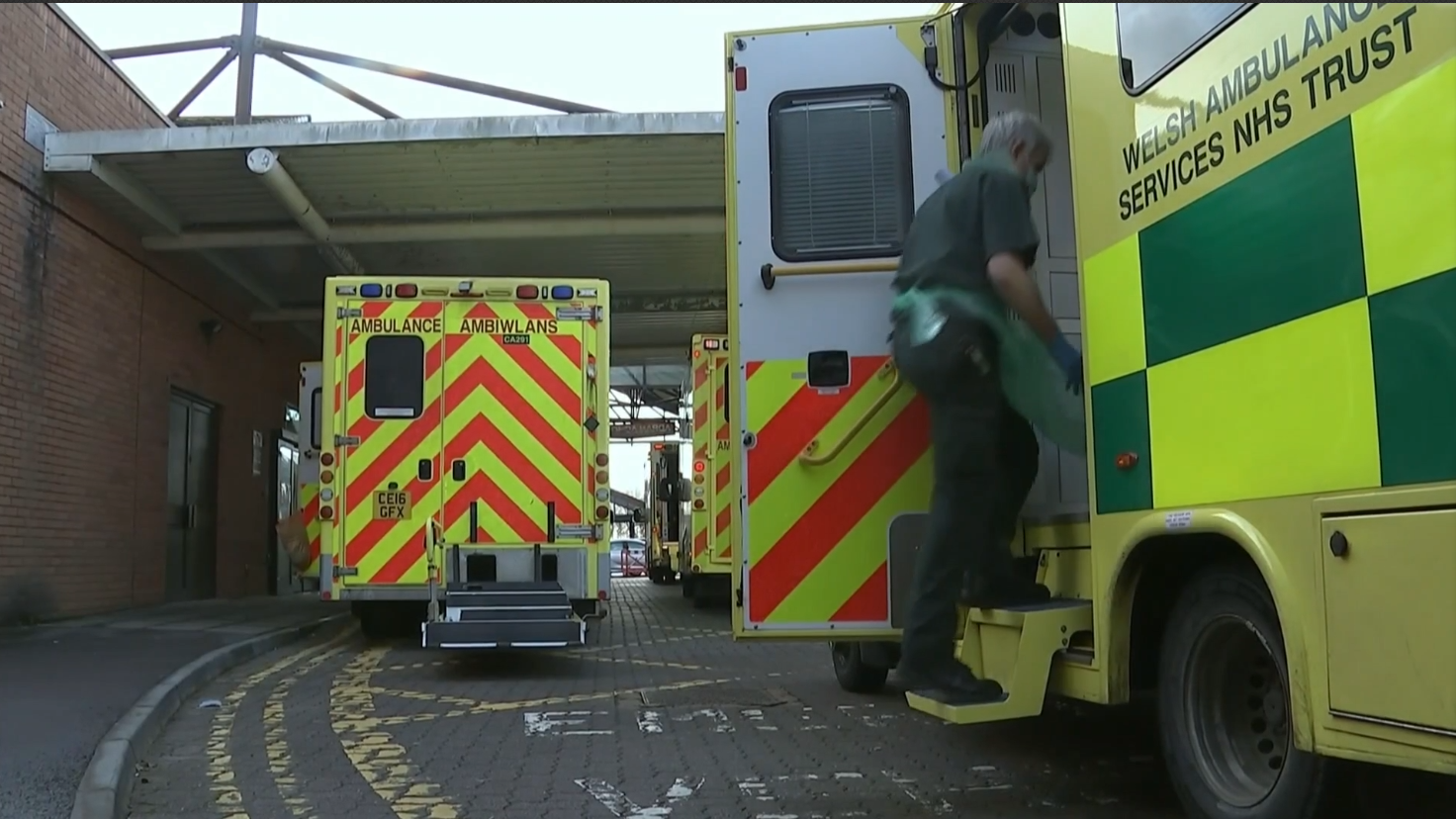 Mon 28 Dec 2020 – Programmes – Channel 4 News