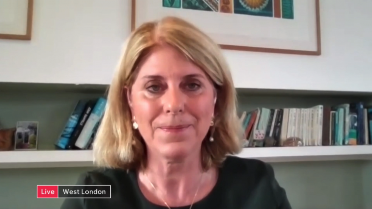 More than 22,000 daily Covid cases recorded in UK – Channel 4 News