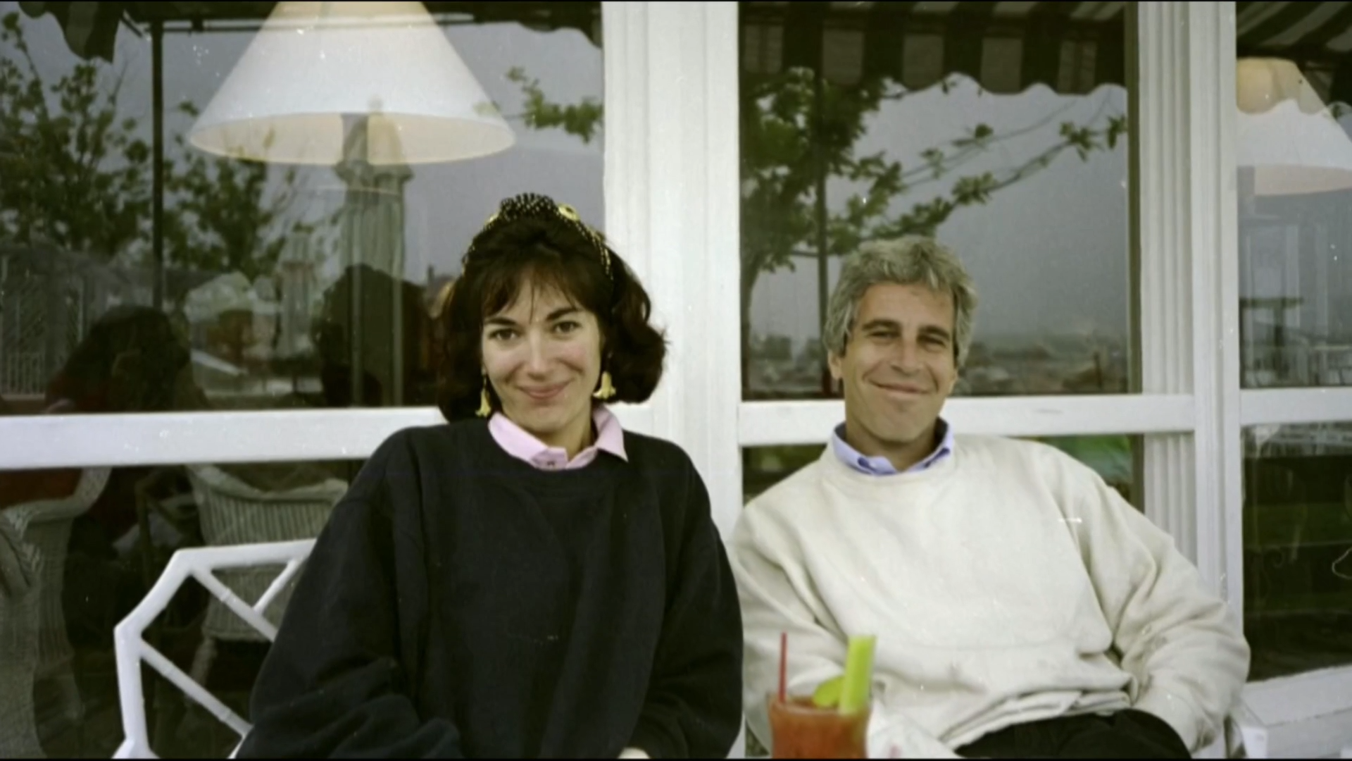 Ghislaine Maxwell trial: New images show intimate relationship with ...