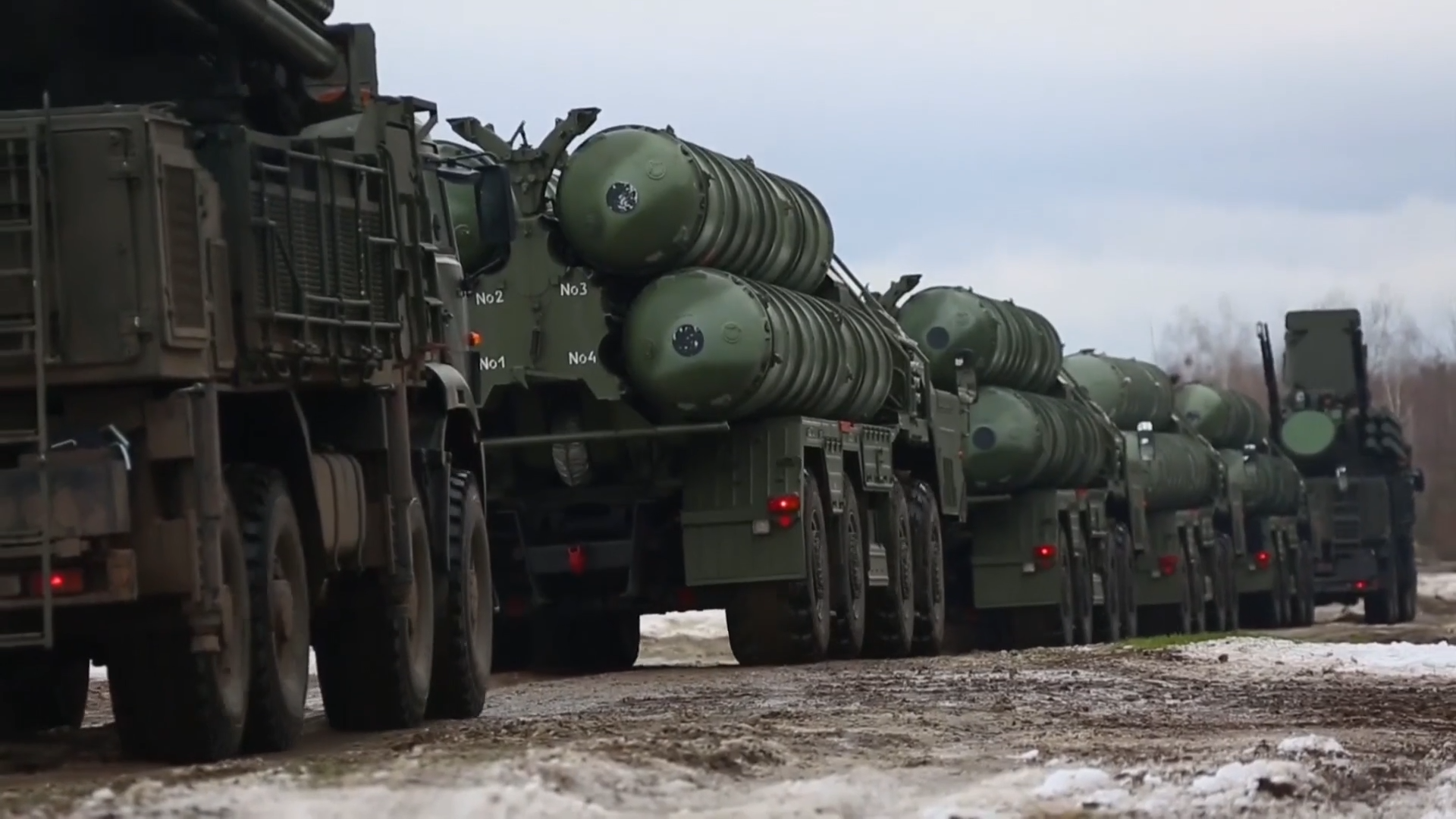 Ukraine : Boris Johnson warns crisis has entered ‘most dangerous moment ...