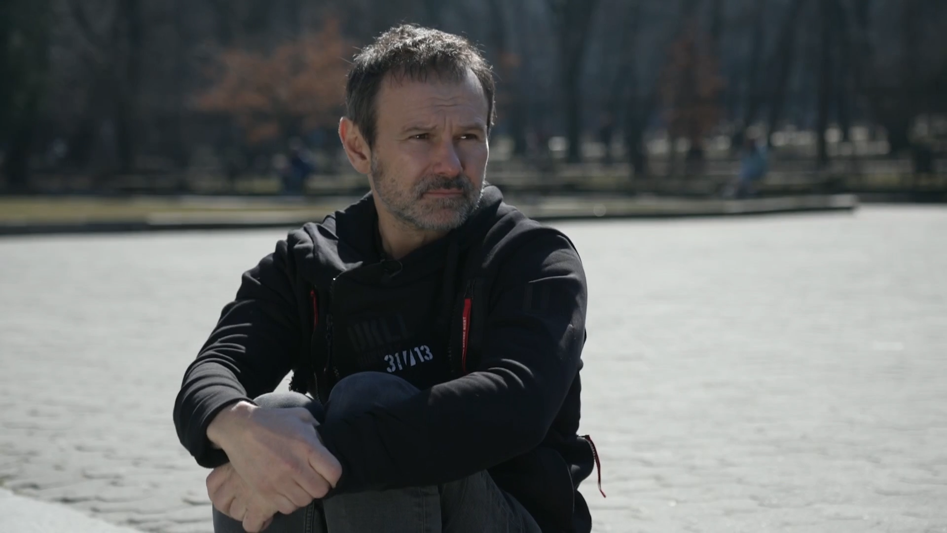Ukrainian rockstar travels the country protesting war with music ...