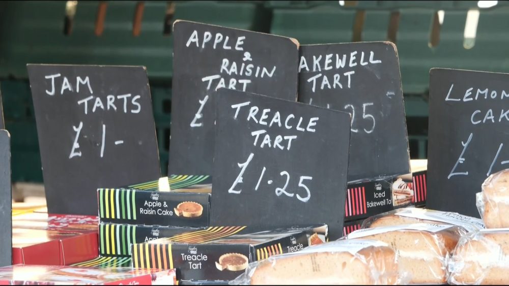 Cost of living: Inflation hits 40-year high as food prices rise ...