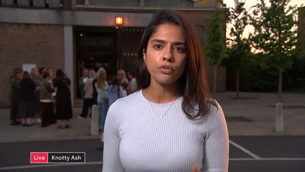 Olivia Pratt Korbel: Silent vigil held in Liverpool – Channel 4 News