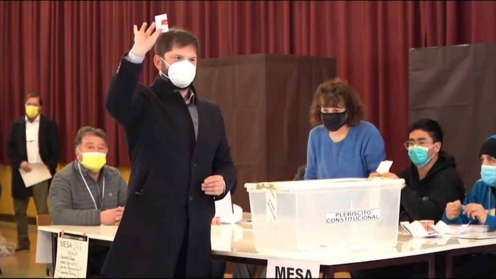 Chile holds referendum on progressive new constitution – Channel 4 News