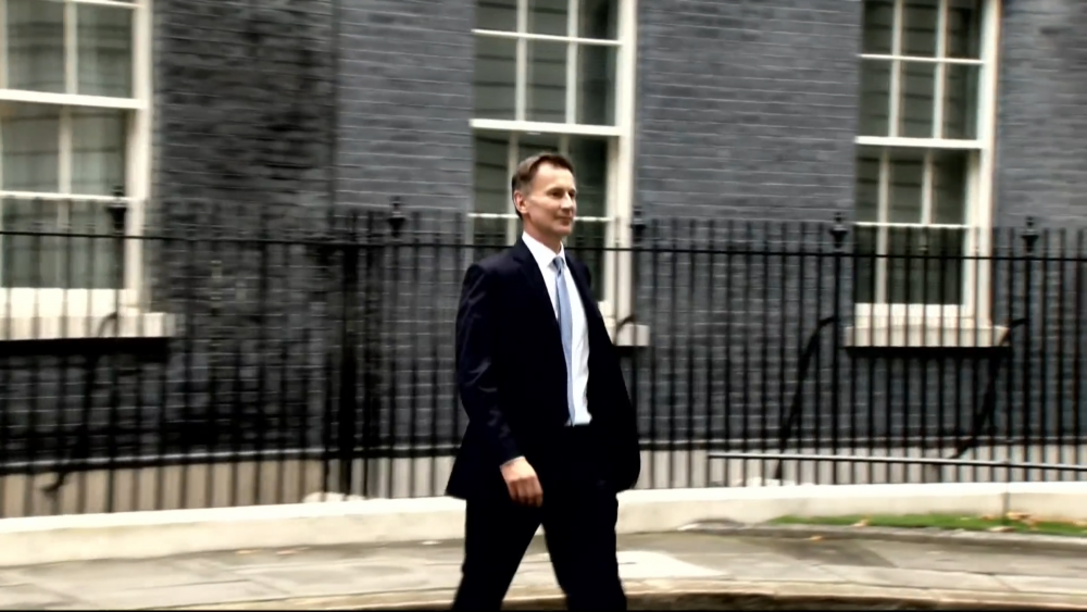 Taxes going up, says Chancellor – Channel 4 News