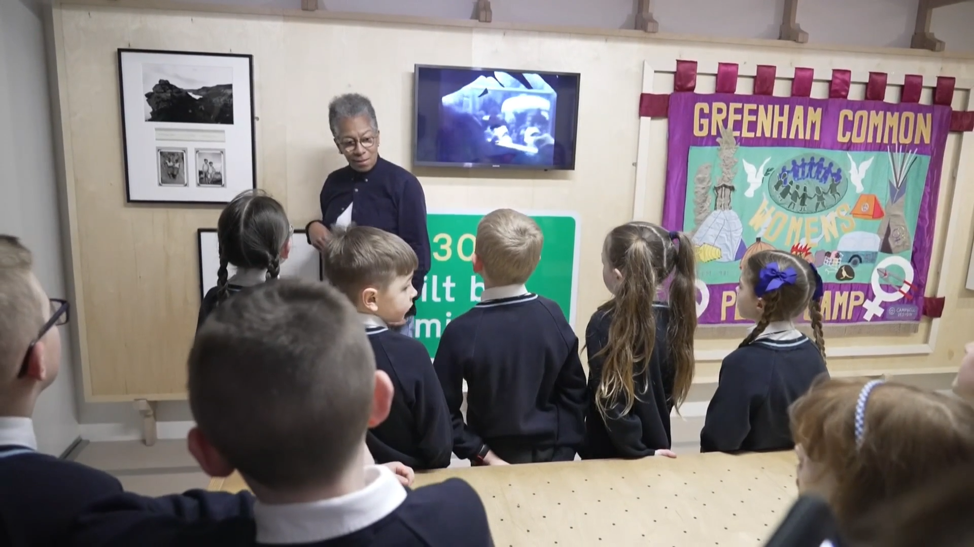 Liverpool’s Tate gallery shows off masterpieces on a converted lorry ...
