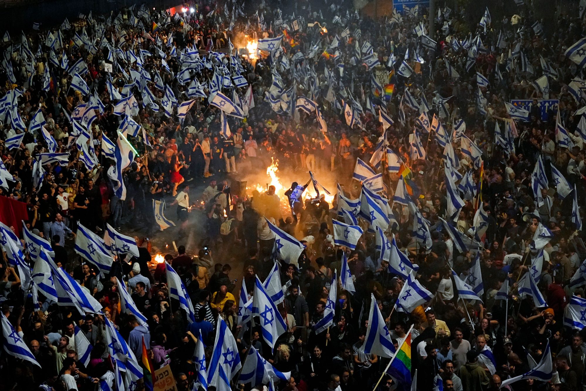 Who will back down as Israel descends into crisis? – Channel 4 News
