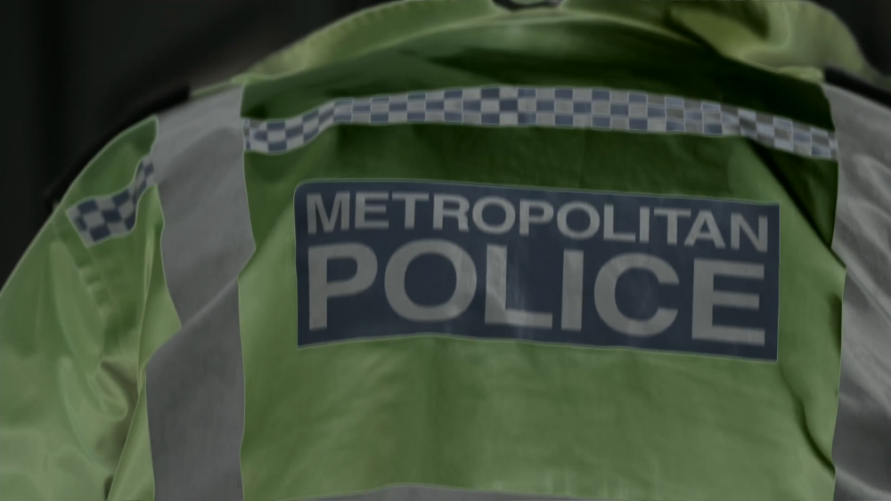 Metropolitan Police move officers from serious crime to investigate ...