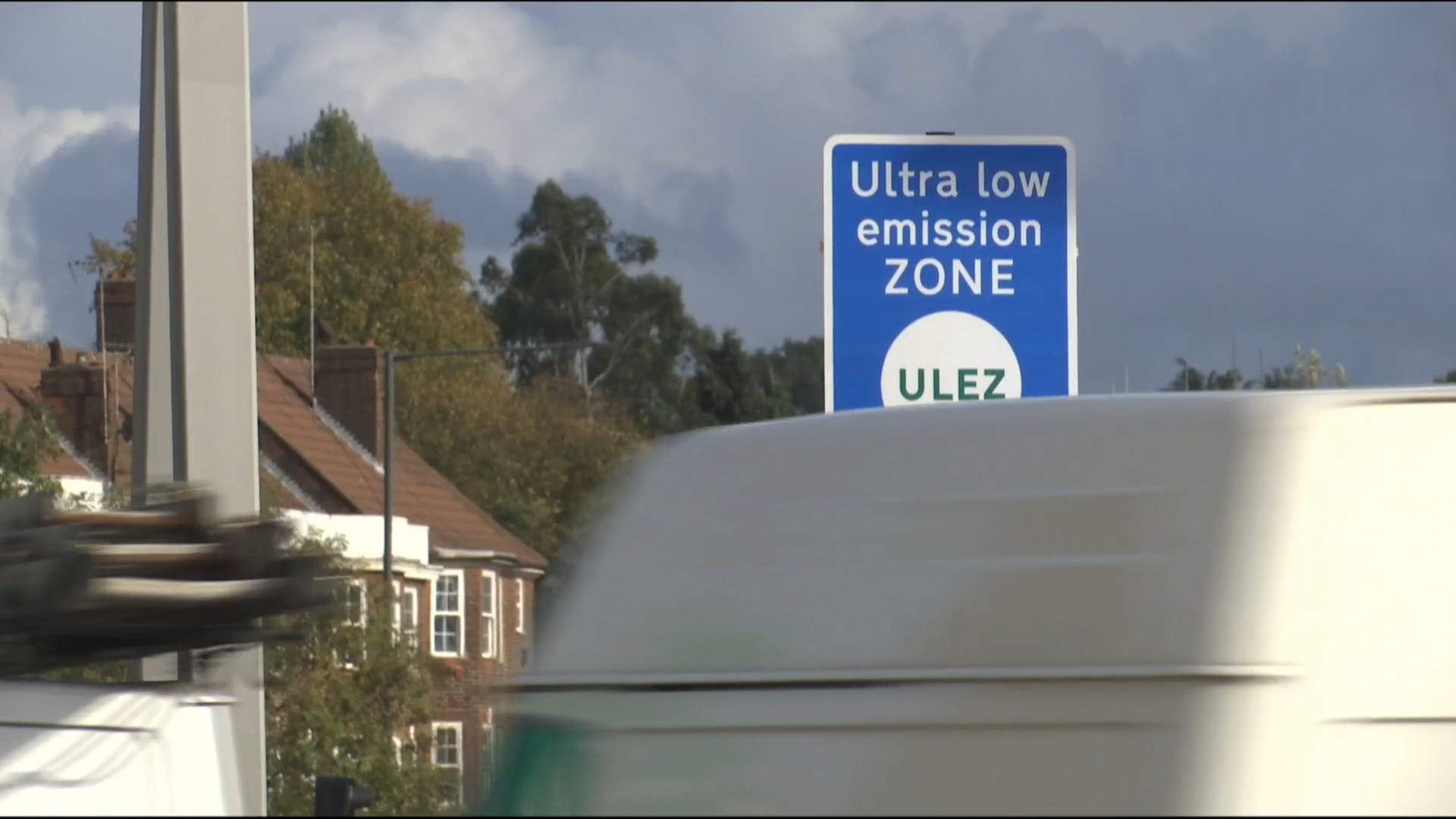 High court rules Ulez expansion legal – Channel 4 News