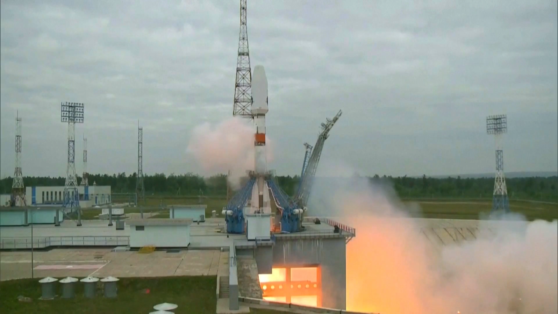 The new space race: Russia launches first mission to moon in almost 50 ...