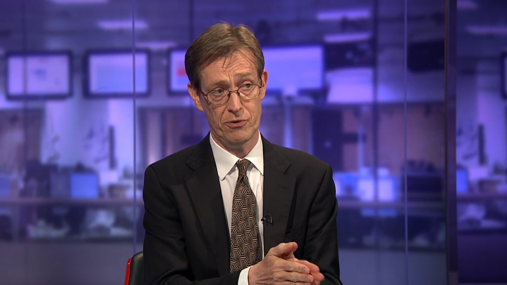 Inflation falls unexpectedly, raising hopes for business – Channel 4 News