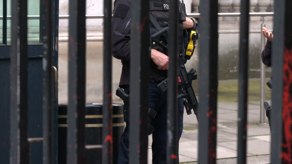 Army stand down as Met firearms officers return to duty – Channel 4 News