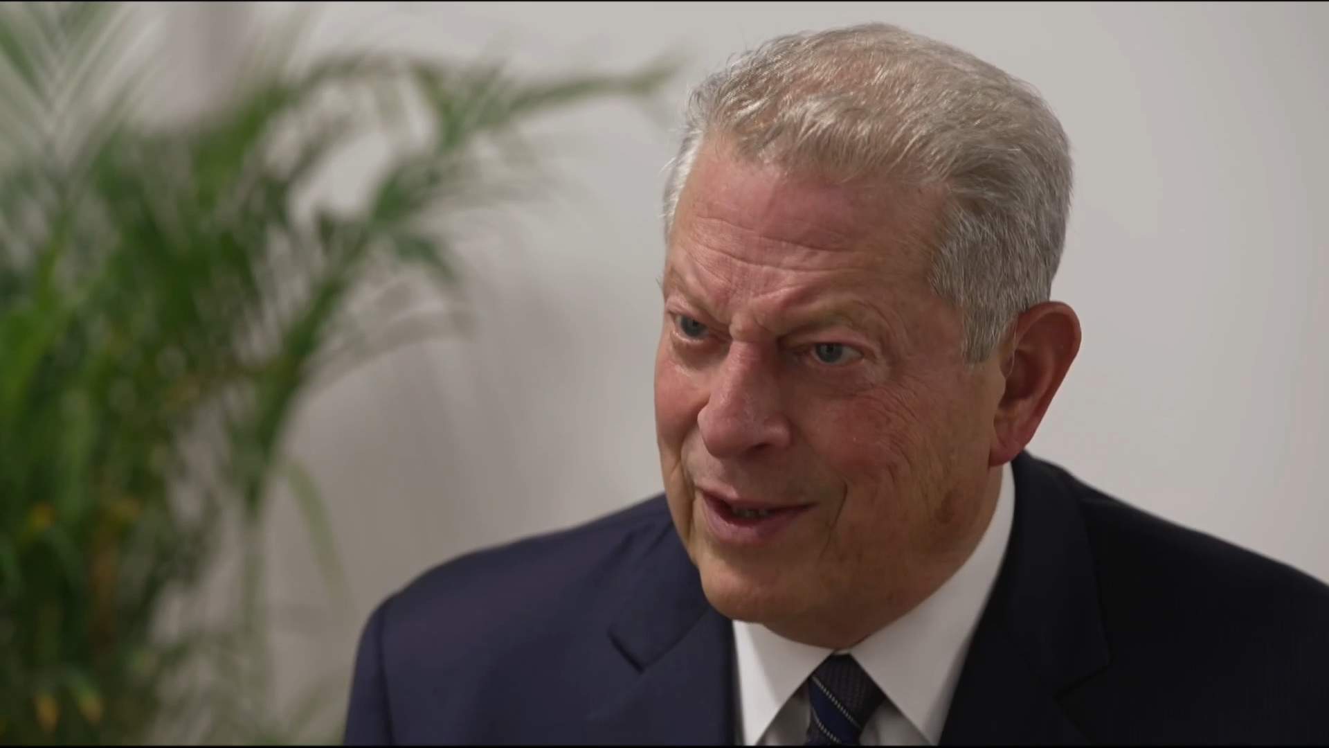 UK government appears to be ‘in the pocket of fossil fuel companies ...