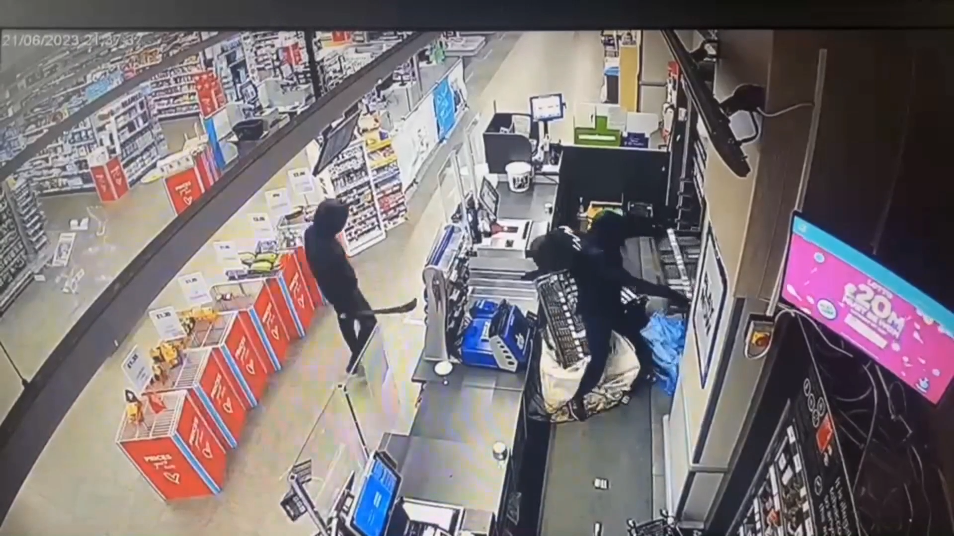 Shoplifting at record high, abuse against shop workers up 50 per cent ...
