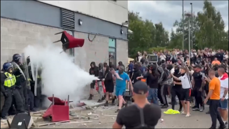 Rioters attack hotel housing asylum seekers amid far-right violence ...