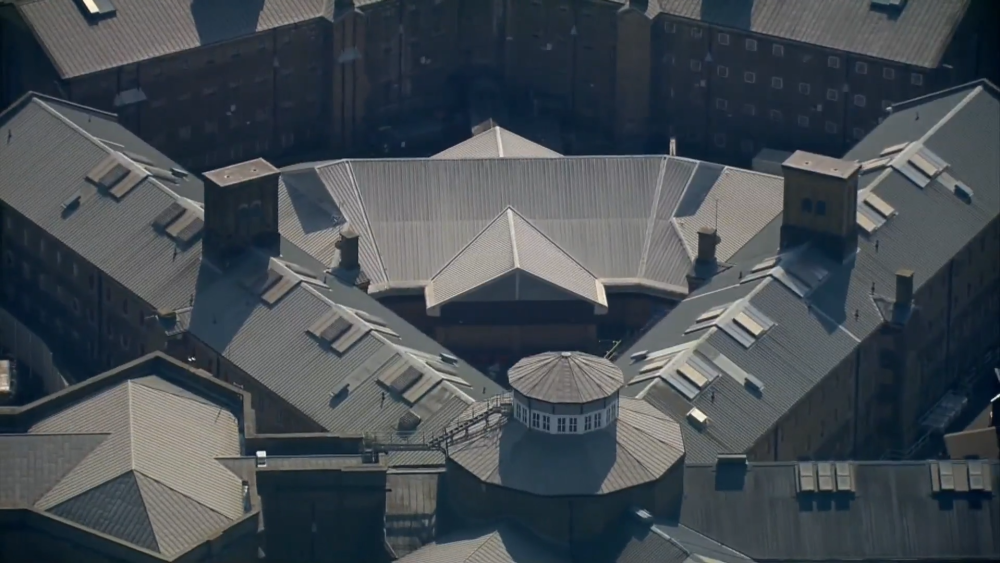 1,700 prisoners set to be released early from jails in England and ...