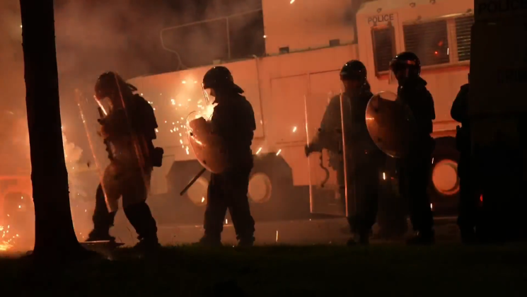 Ballymena riots: Petrol bombs on fifth night of violence – Channel 4 News