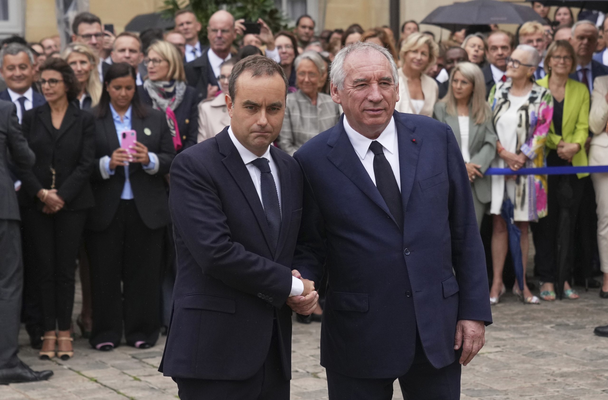 France gets fourth prime minister in 12 months – Channel 4 News